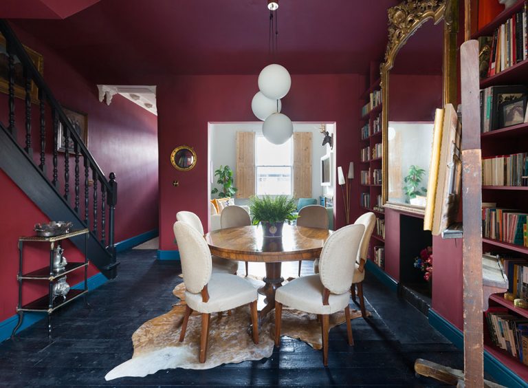 Couleur bordeaux : comment l'adopter en décoration d'intérieur