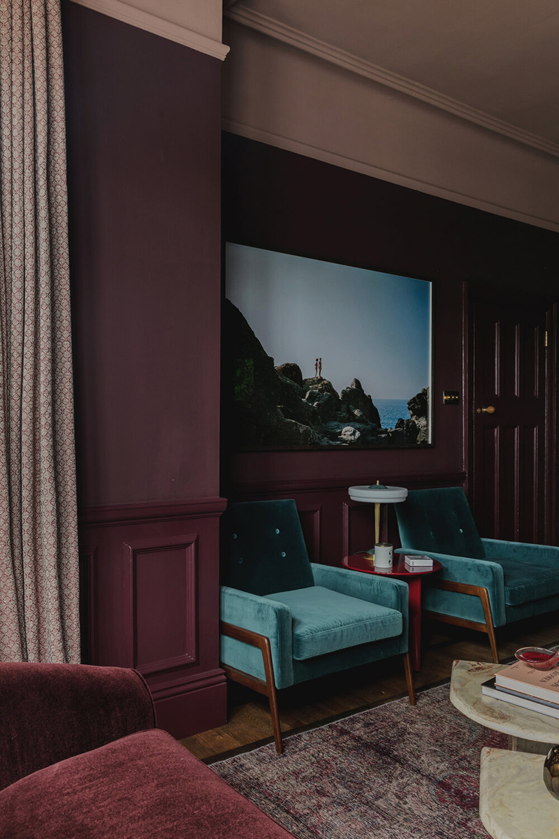 Couleur bordeaux : comment l'adopter en décoration d'intérieur