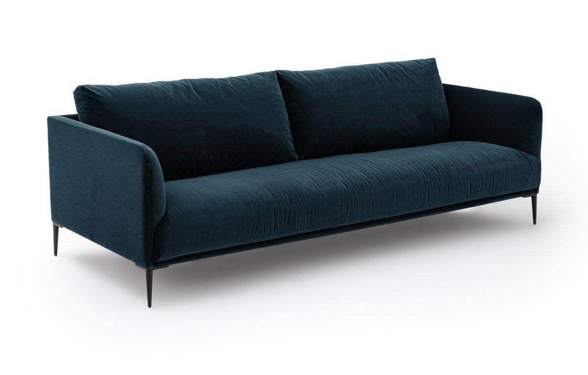 Comment décorer son salon avec un canapé bleu