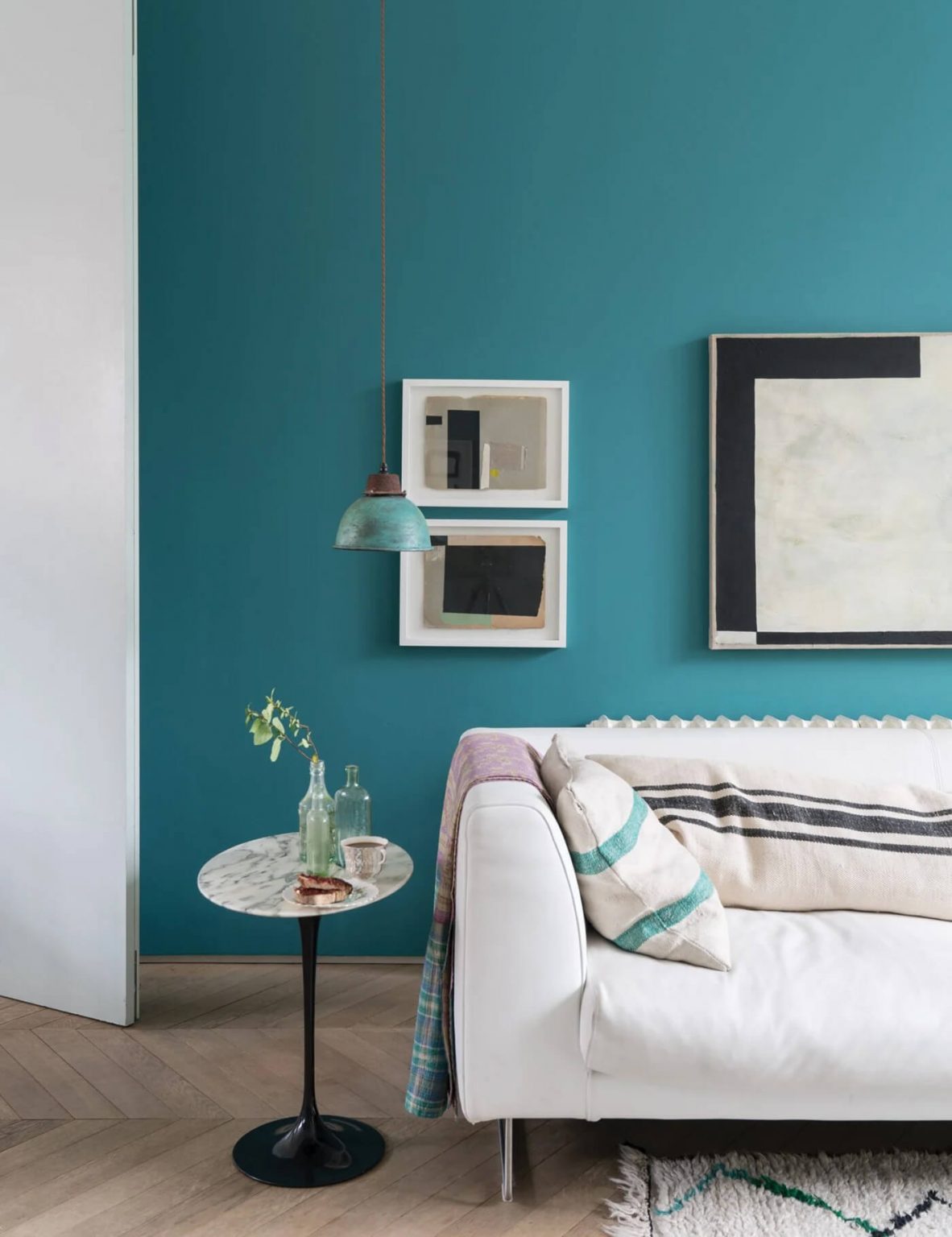 Bleu canard : conseils et inspirations pour l'adopter dans votre déco